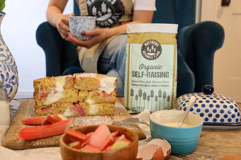 Rhubarb & Custard Traybake Recipe – Cotswold Flour