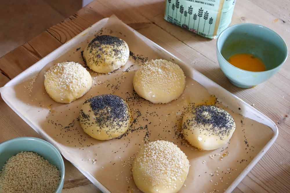 Easy Poppy & Sesame Seed Brioche Burger Buns – Cotswold Flour